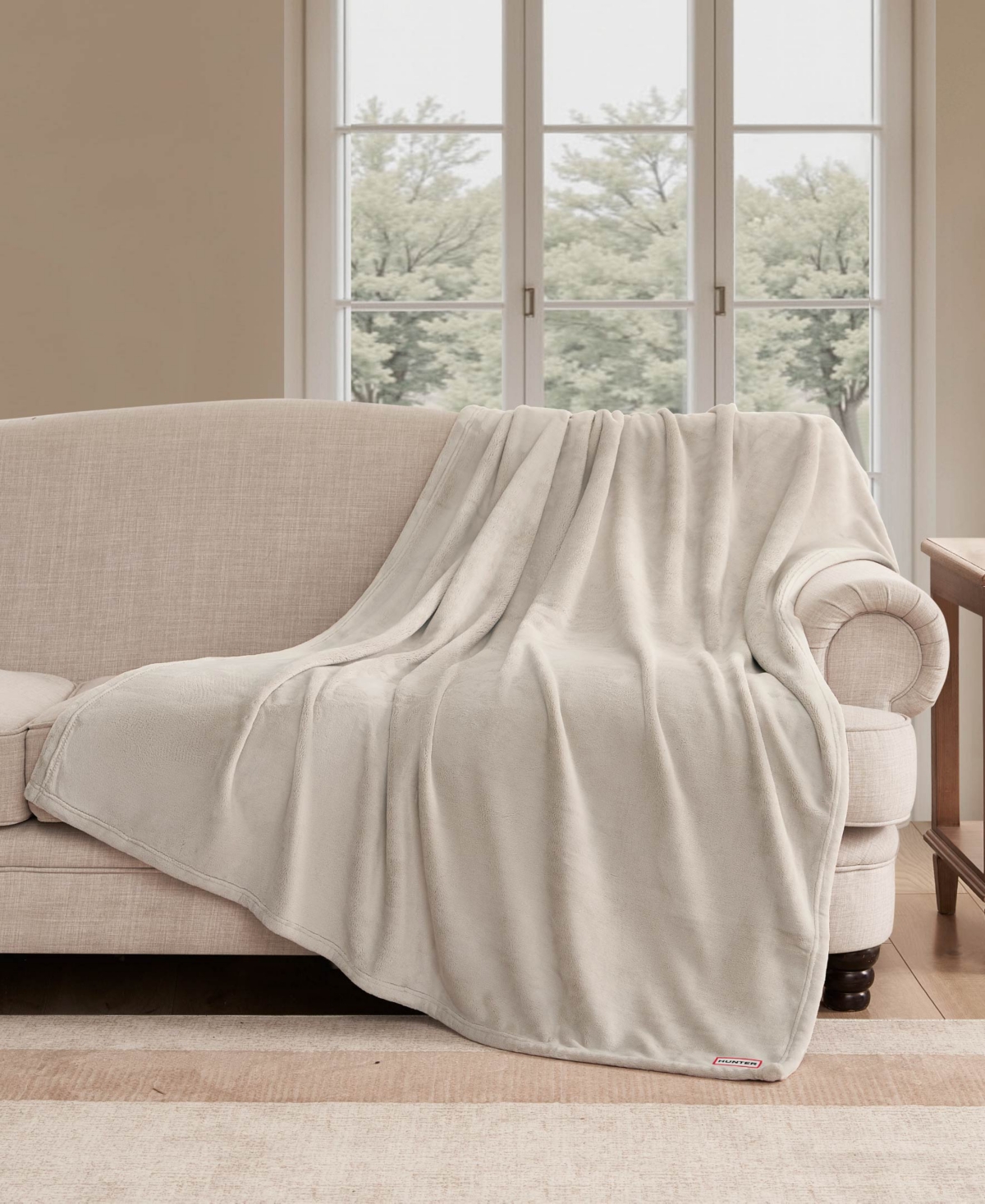 Click here for Hunter Coco Flannel Ultra Plush Throws  50 x 70 -... prices