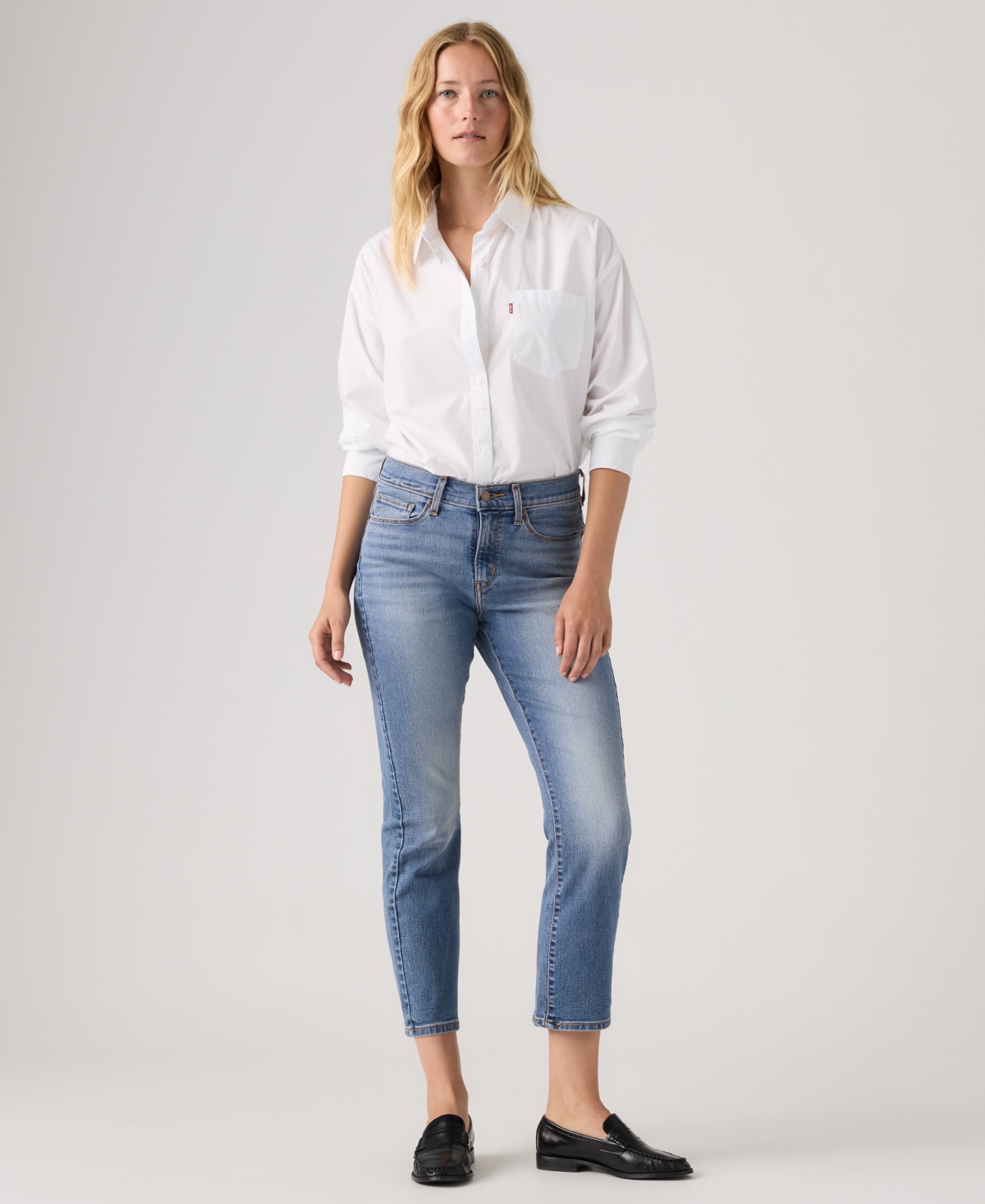 Click here for Levis Womens Classic Mid-Rise Ankle Straight-Leg J... prices