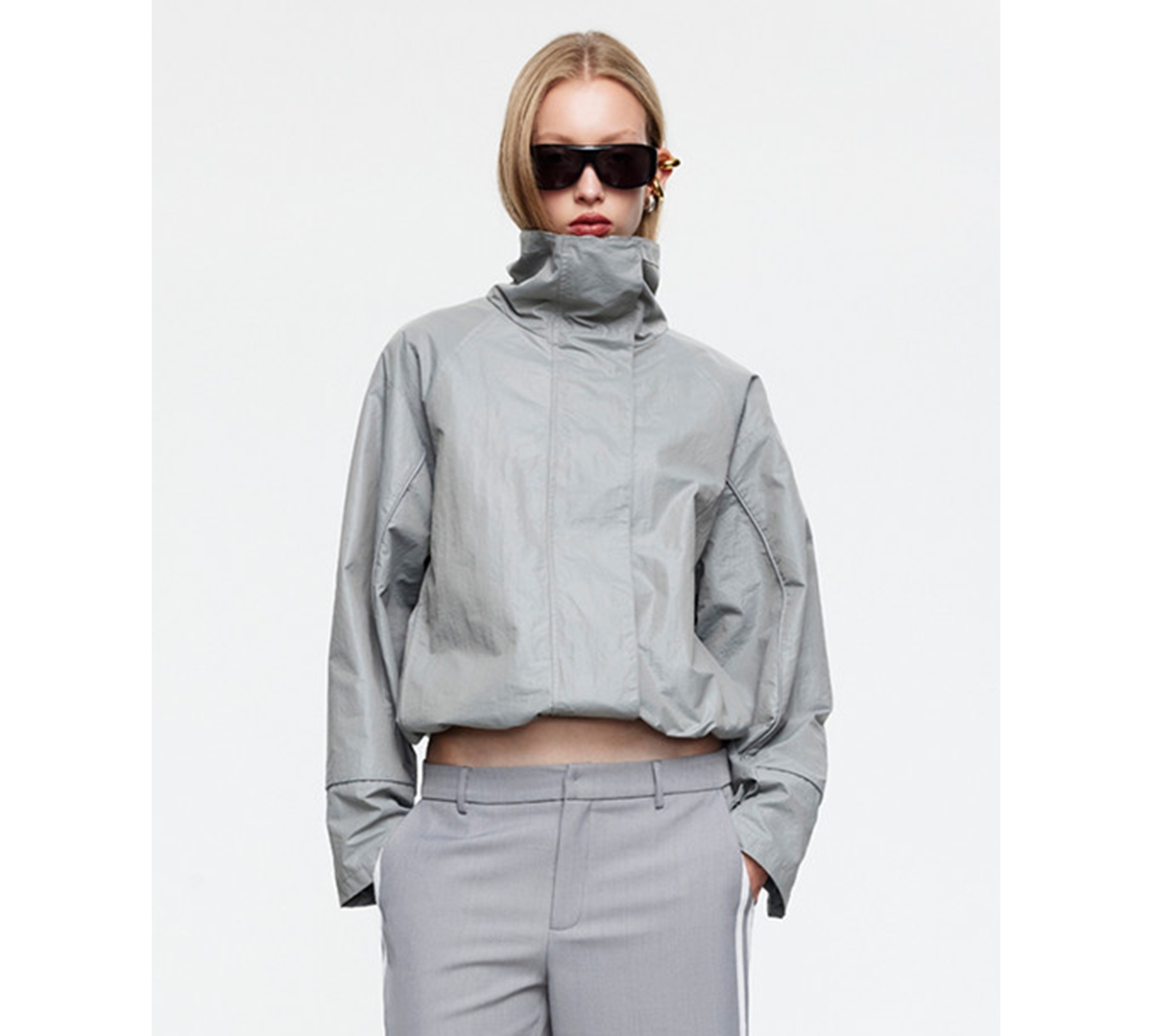 Click here for Lioness Womens Shoreline Zip-Front Windbreaker Jac... prices