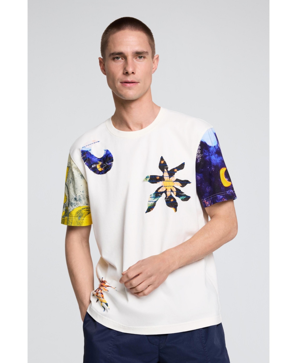 Click here for Desigual Mens Cosmos print T-shirt - Off white prices