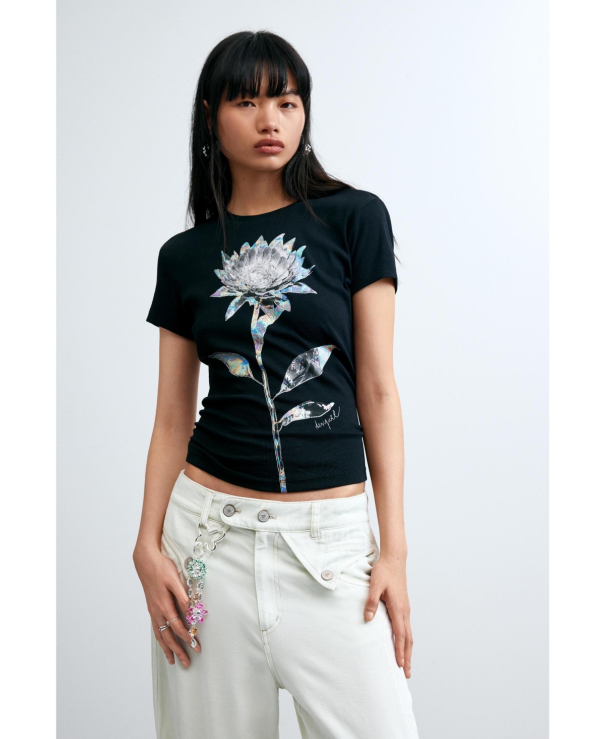 Click here for Desigual Womens Floral Print T-Shirt - Black prices