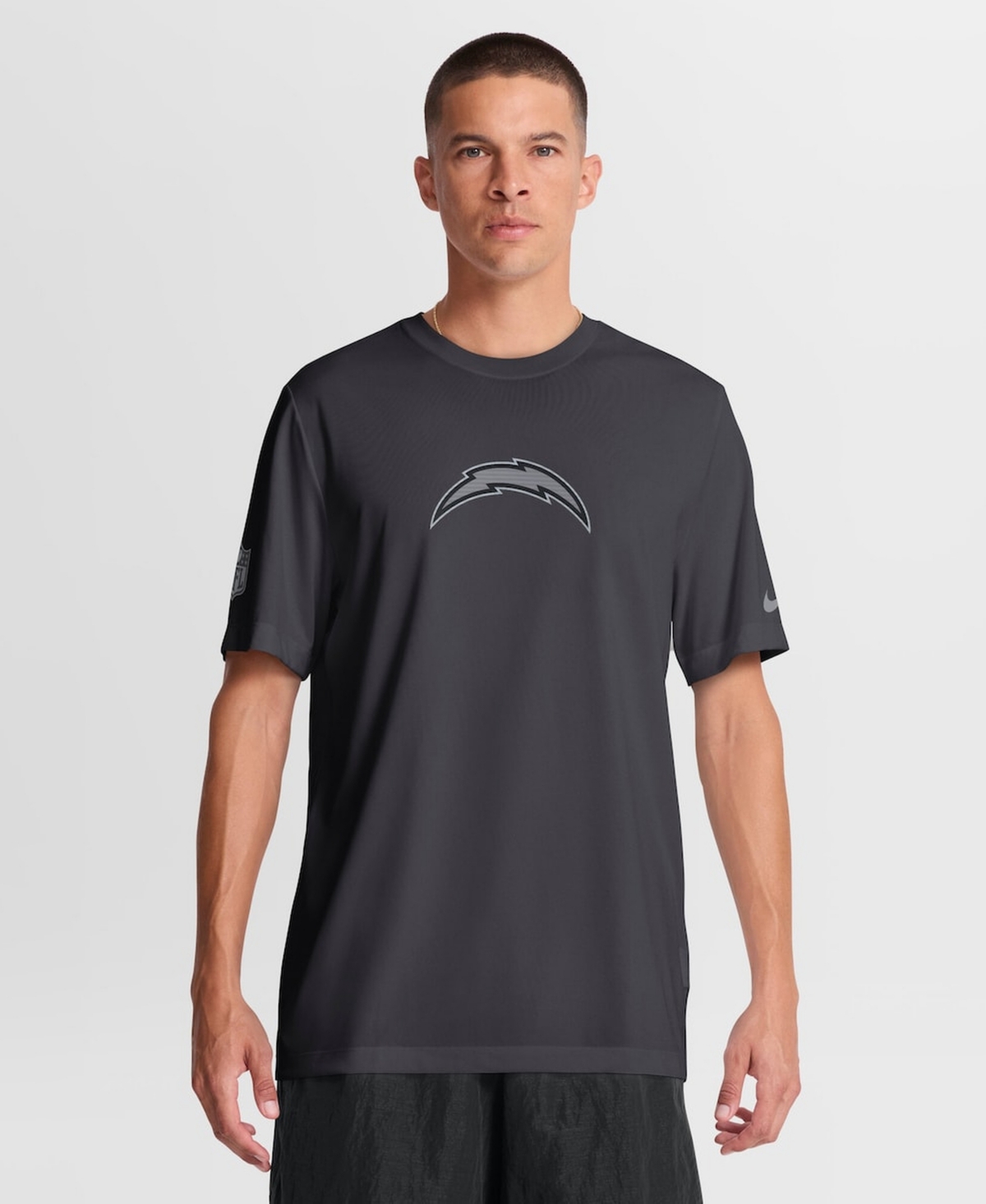 Click here for Nike Mens Anthracite Los Angeles Chargers Sideline... prices