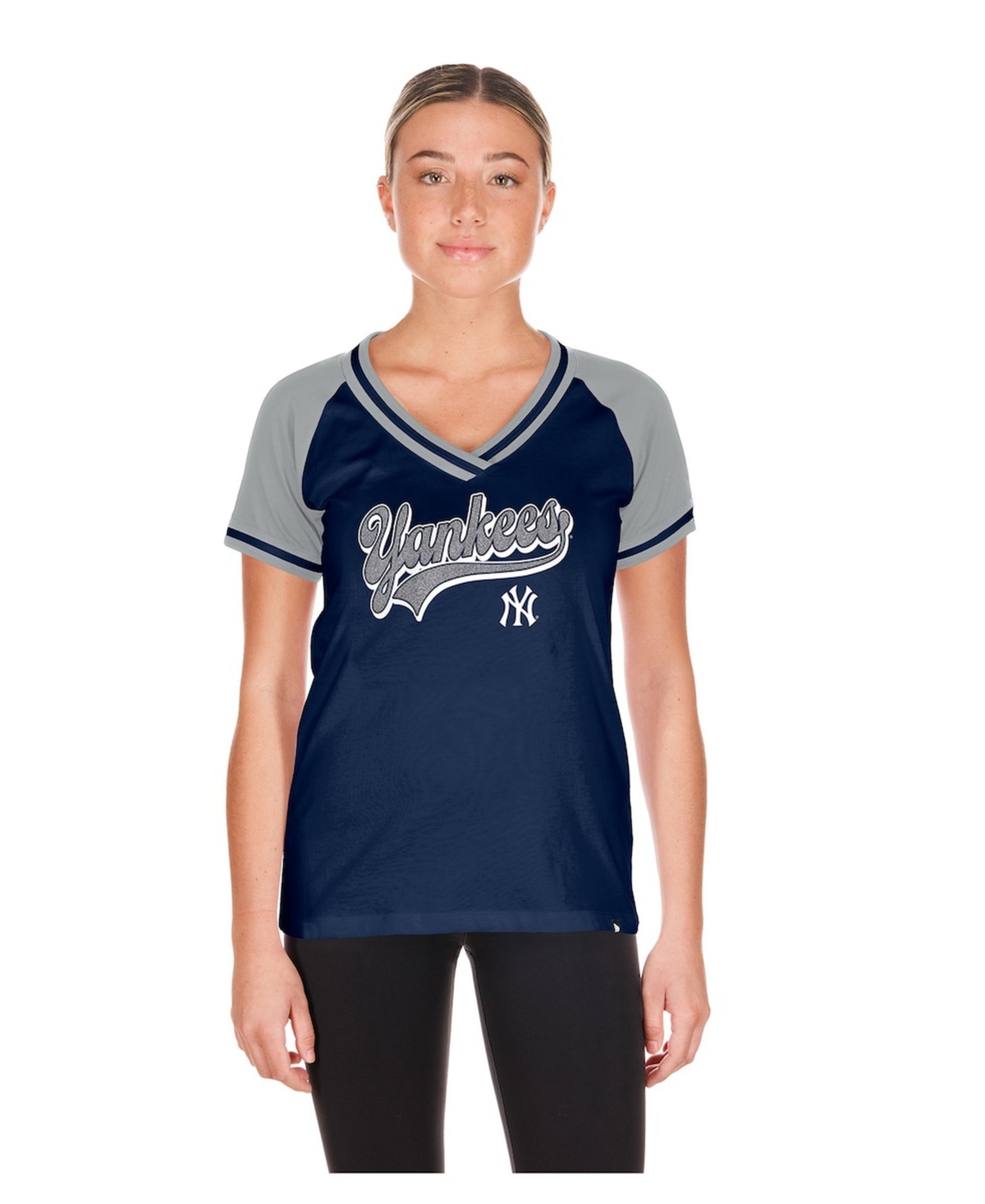 Click here for New Era Womens Navy New York Yankees Gameday V-Nec... prices