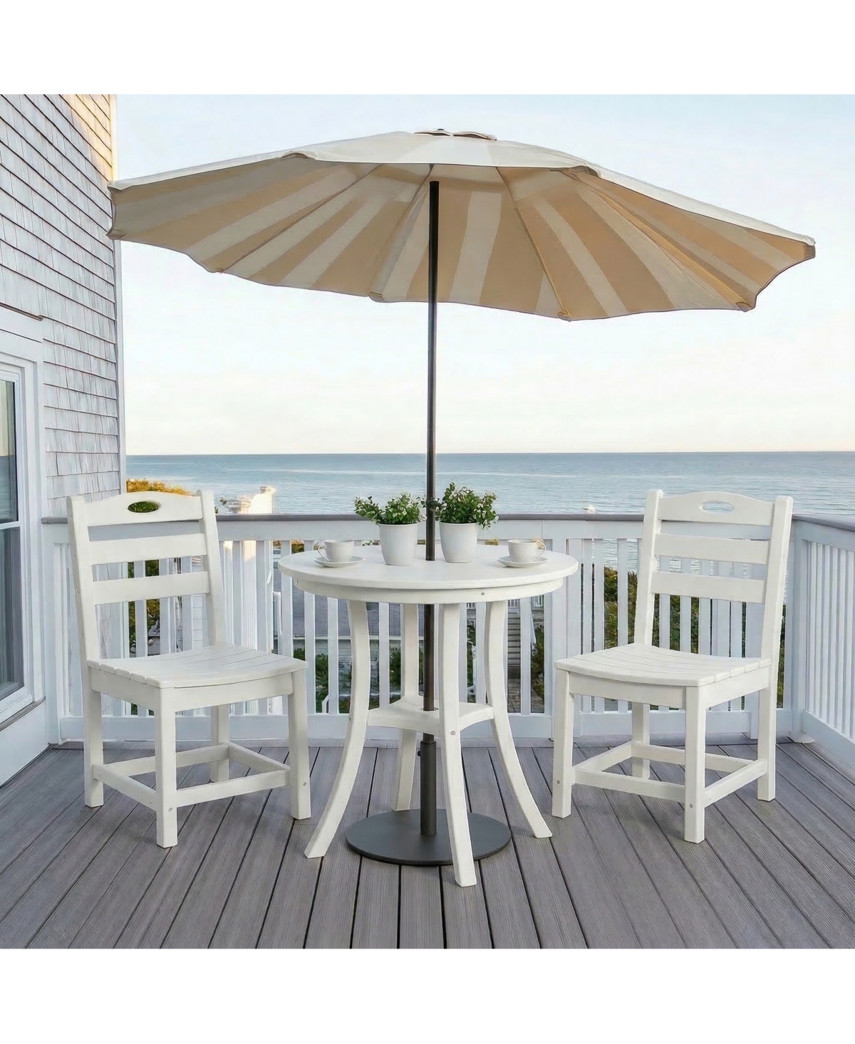 Click here for Clihome 3-Piece White Outdoor Bistro Set  Hdpe Pat... prices