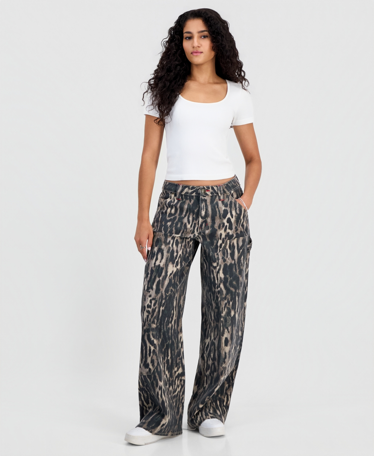 Click here for Madden Girl Juniors High-Rise Ultra 90s Wide-Leg C... prices