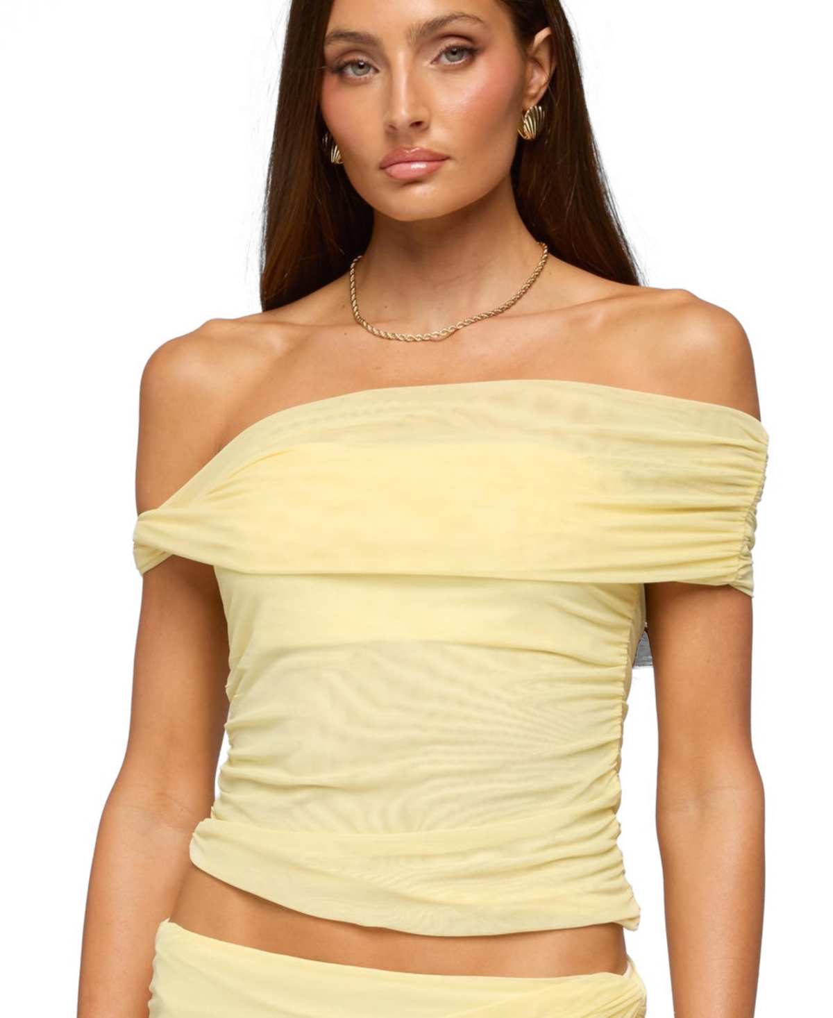 Click here for Edikted Womens Raquela Twist Off Shoulder Ruched T... prices