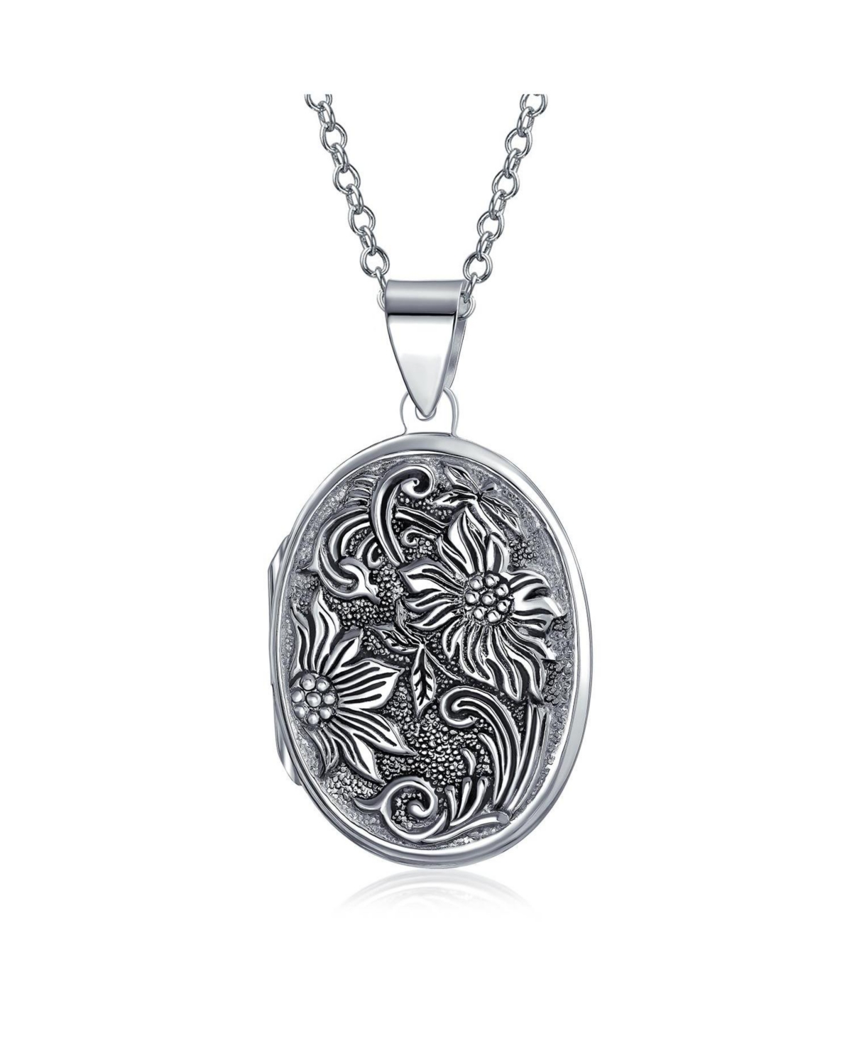Click here for Bling Jewelry Oval Photo Keepsake Locket Necklace... prices