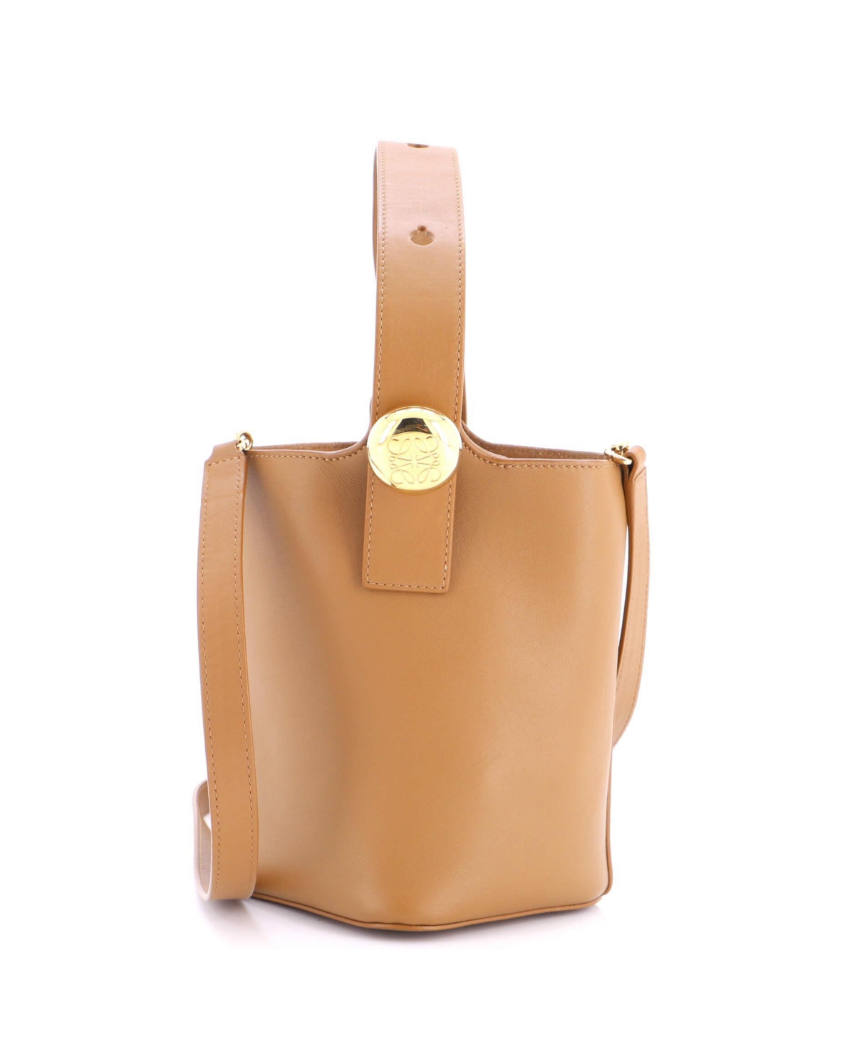 Click here for Pre-Owned Loewe Pebble Bucket Bag Leather - Brown prices
