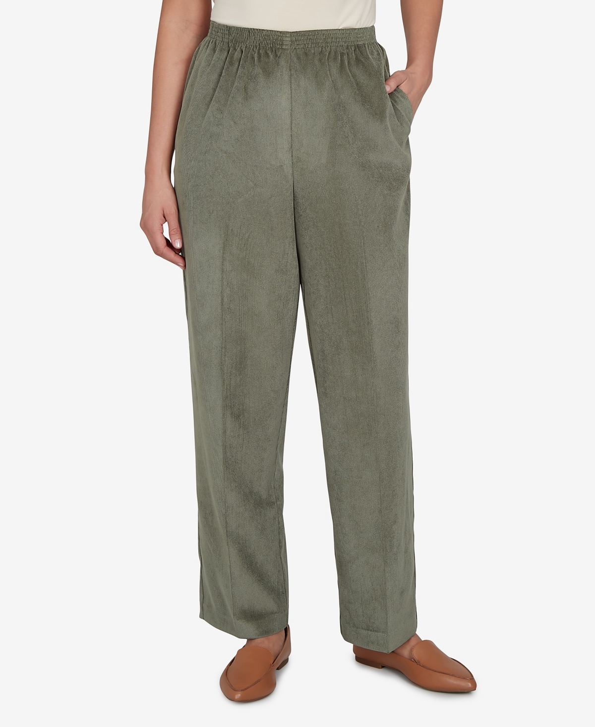 Click here for Alfred Dunner Petite Corduroy Elastic Waist Short-... prices