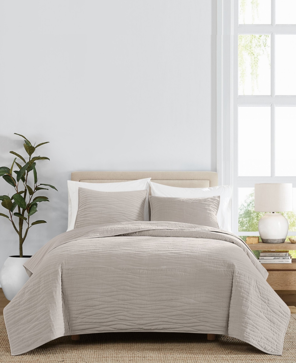 Click here for Royal Velvet Wavy Cotton Matte Velvet 3-Piece Quil... prices