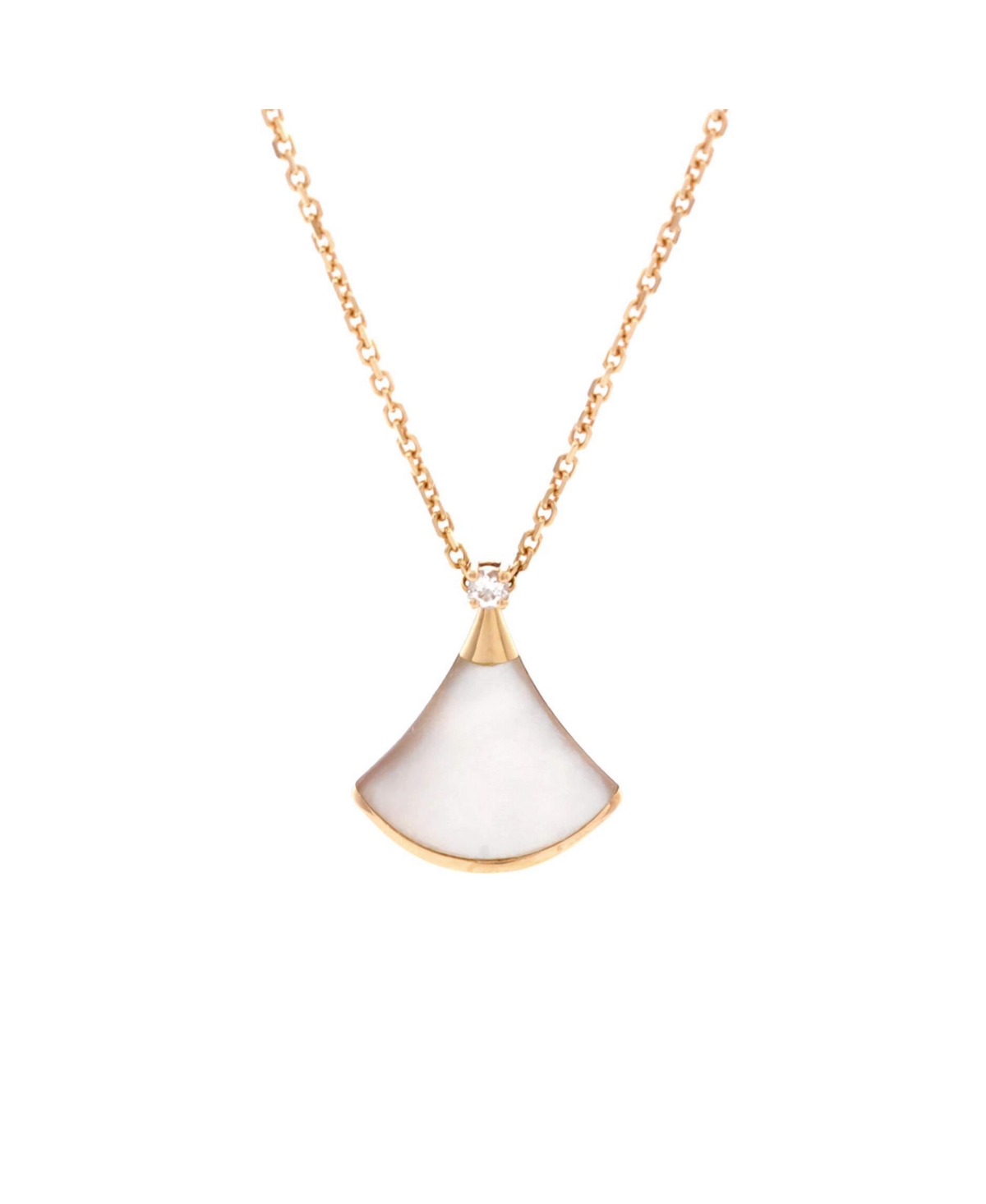 Click here for Pre-Owned Bvlgari Divas Dream Pendant Necklace - 1... prices