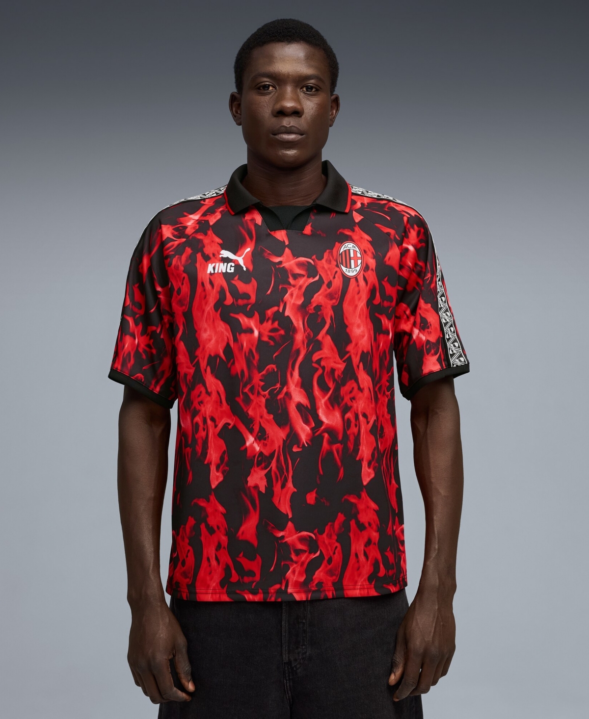 Click here for Puma Mens Red Ac Milan King Retro Jersey - Red prices