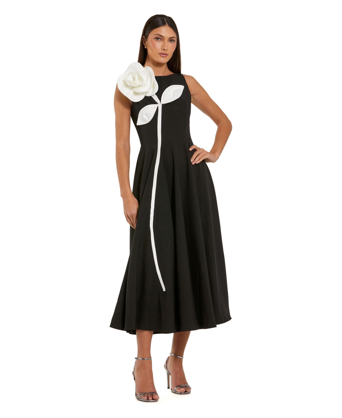 Click here for Mac Duggal Womens Floral Applique Sleeveless A-Lin... prices