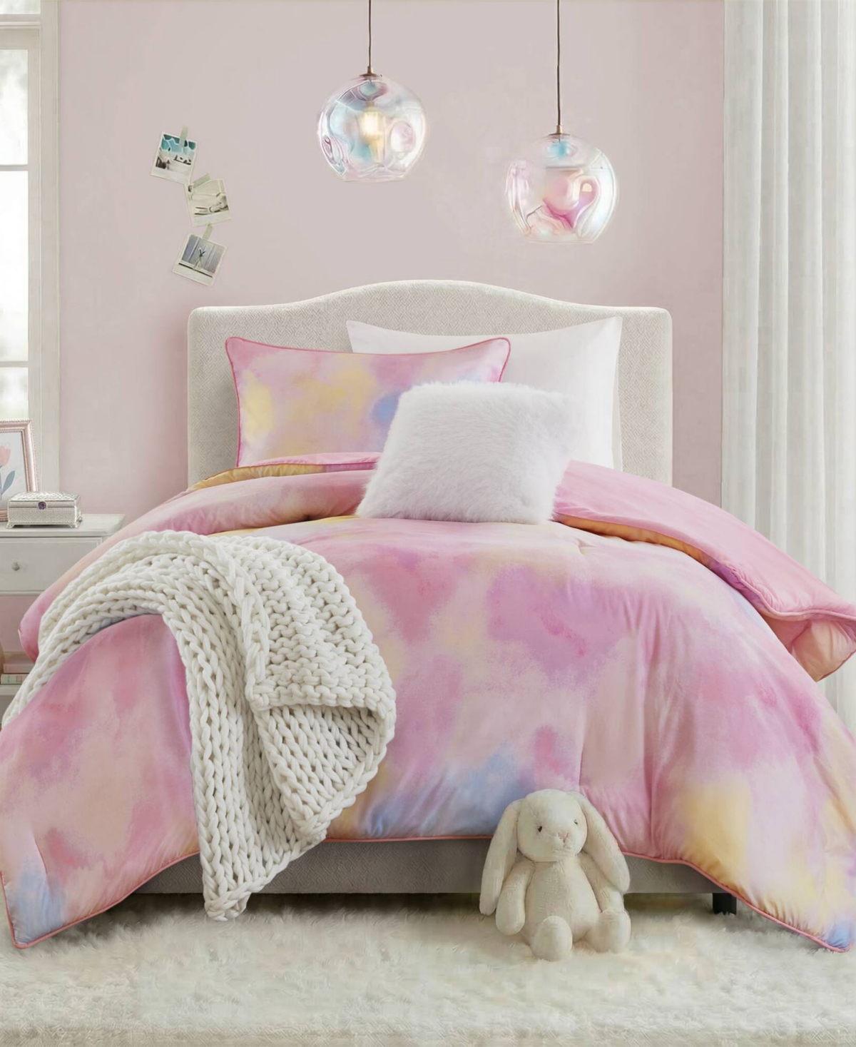 Click here for Intelligent Design Cassiopeia Watercolor Tie Dye 3... prices