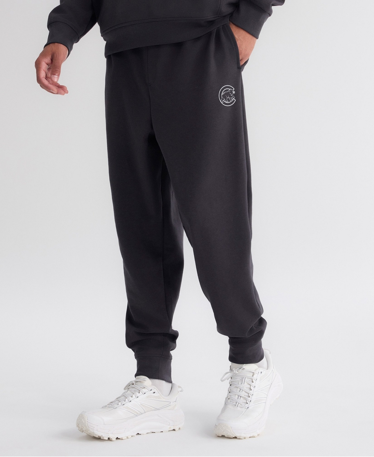 Click here for Fanatics Mens Charcoal Chicago Cubs Clutch Fleece... prices