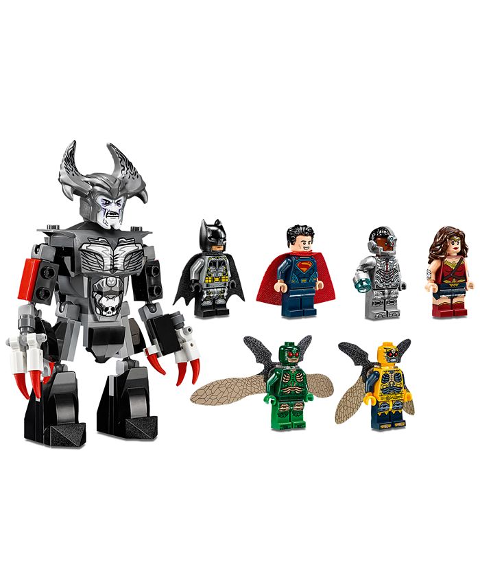 LEGO® 955-Pc. Super Heroes Flying Fox: Batmobile Airlift Attack Set ...