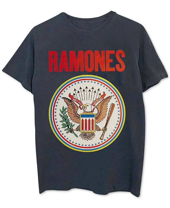Merch Traffic Ramones Crest Men's Graphic T-Shirt - Macy's