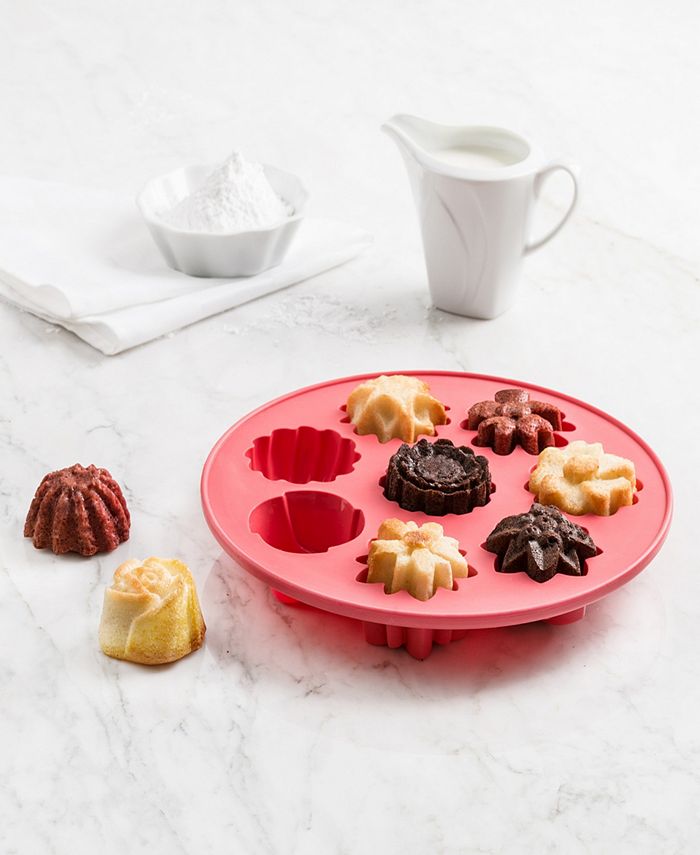 Lapine Trudeau 9" Structure Round Cake Pan 8 Flowers - Macy's