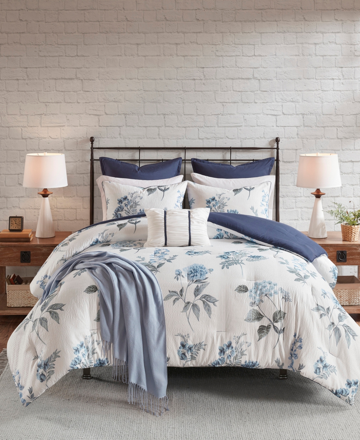 Click here for Madison Park Zennia Seersucker 7-Pc. Comforter Set... prices