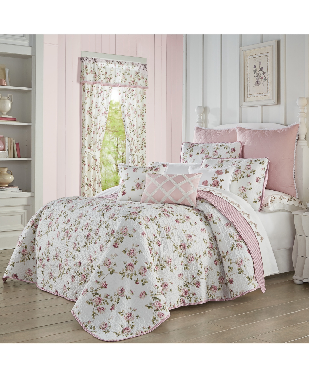 Click here for Royal Court Rosemary 3-Pc. Quilt Set  King - Rose prices