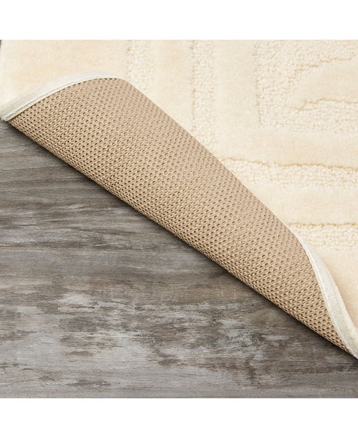 Mohawk Wellington 2" L X 3' 4" W Bath Rug - Macy's