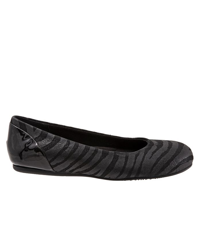 SoftWalk Sonoma Flat - Macy's