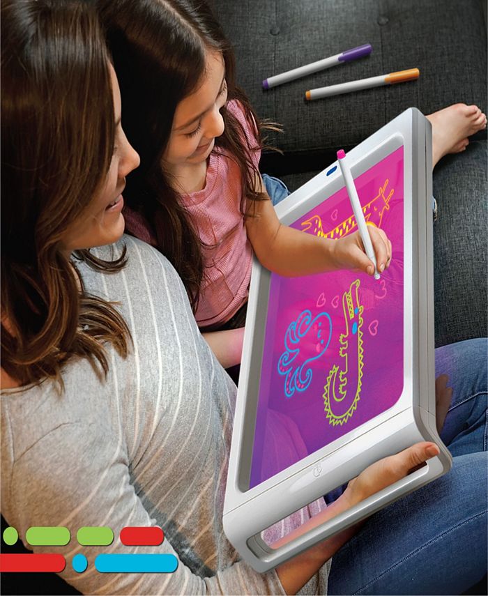 Discovery Kids LED Artist Easel with Removable Glow in the Dark ...