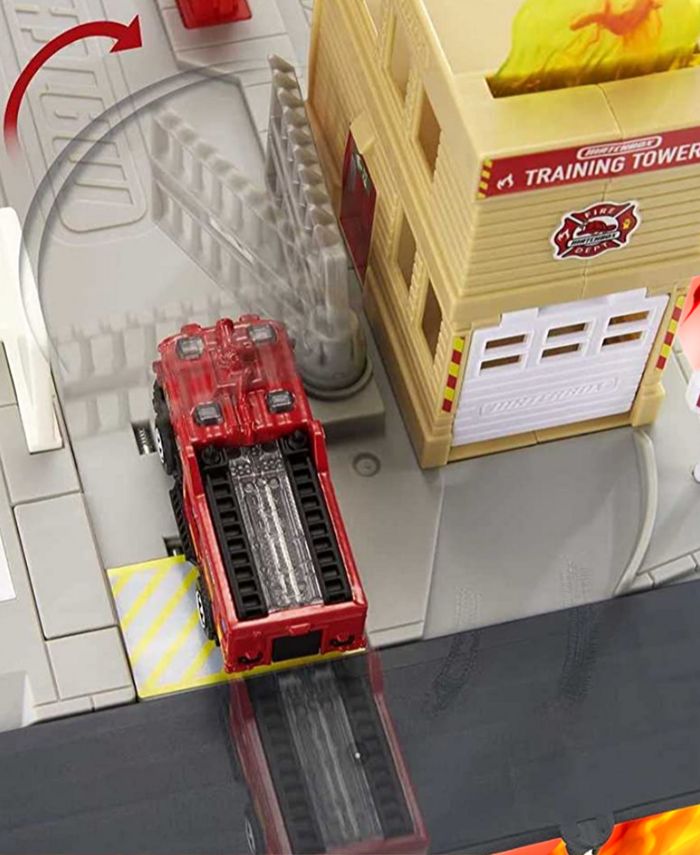 Matchbox Playful Youth Fire Fighting Station, Lights, Sounds and ...