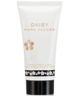 Free lotion with jumbo spray purchase from the Marc Jacobs Daisy ...
