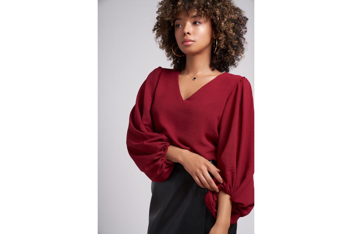 Click here for Salem Top - Garnet red prices