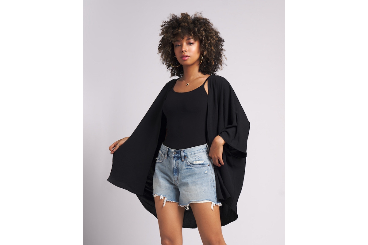 Click here for Mila Kimono - Noir black prices