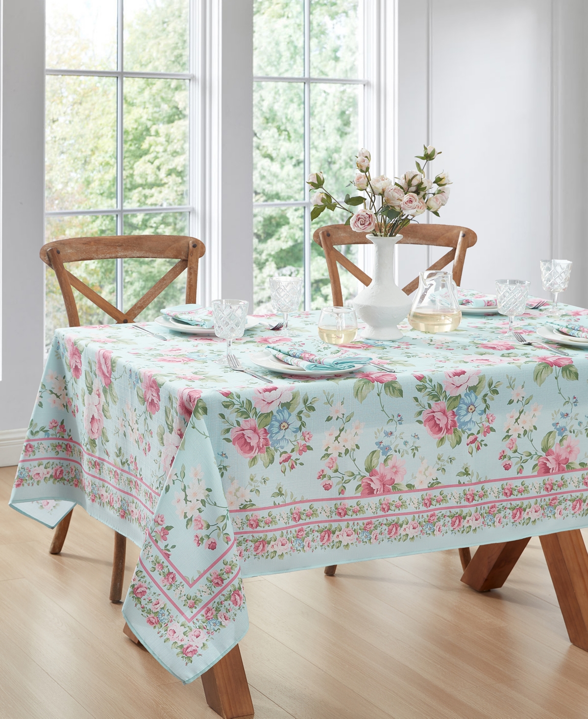 Click here for Vintage-Like Floral Garden Tablecloth  60 x 144 Re... prices