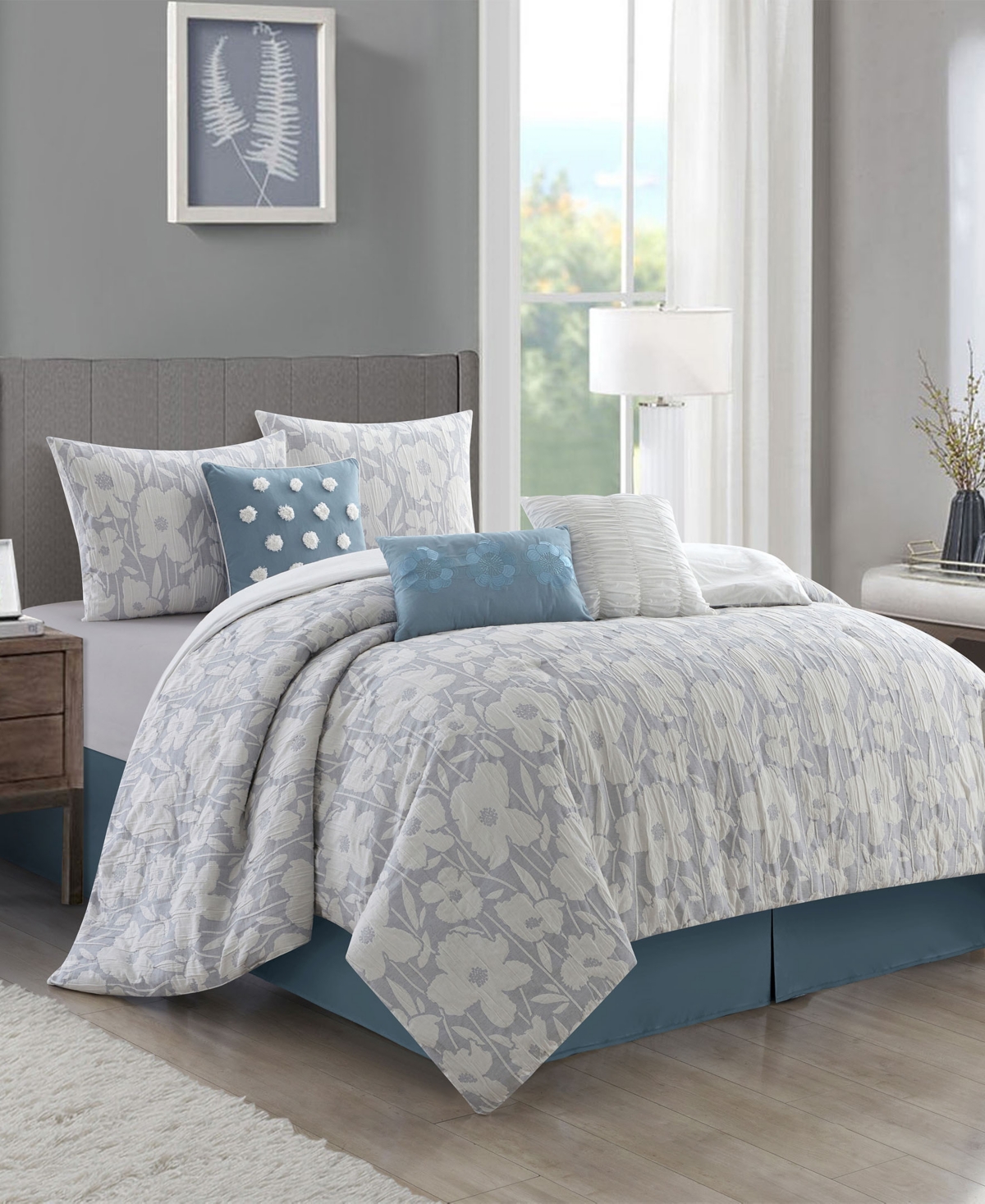 Click here for Stratford Park Belavia Floral 7-Pc. Comforter Set... prices
