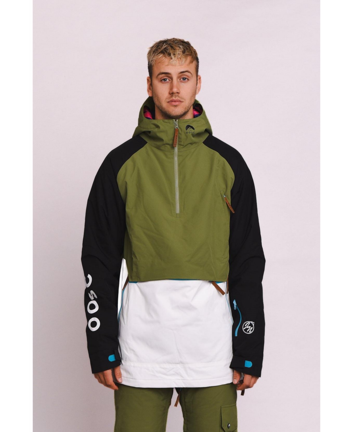 Click here for Oosc Mens Snow Park Overhead Jacket - White & Khak... prices