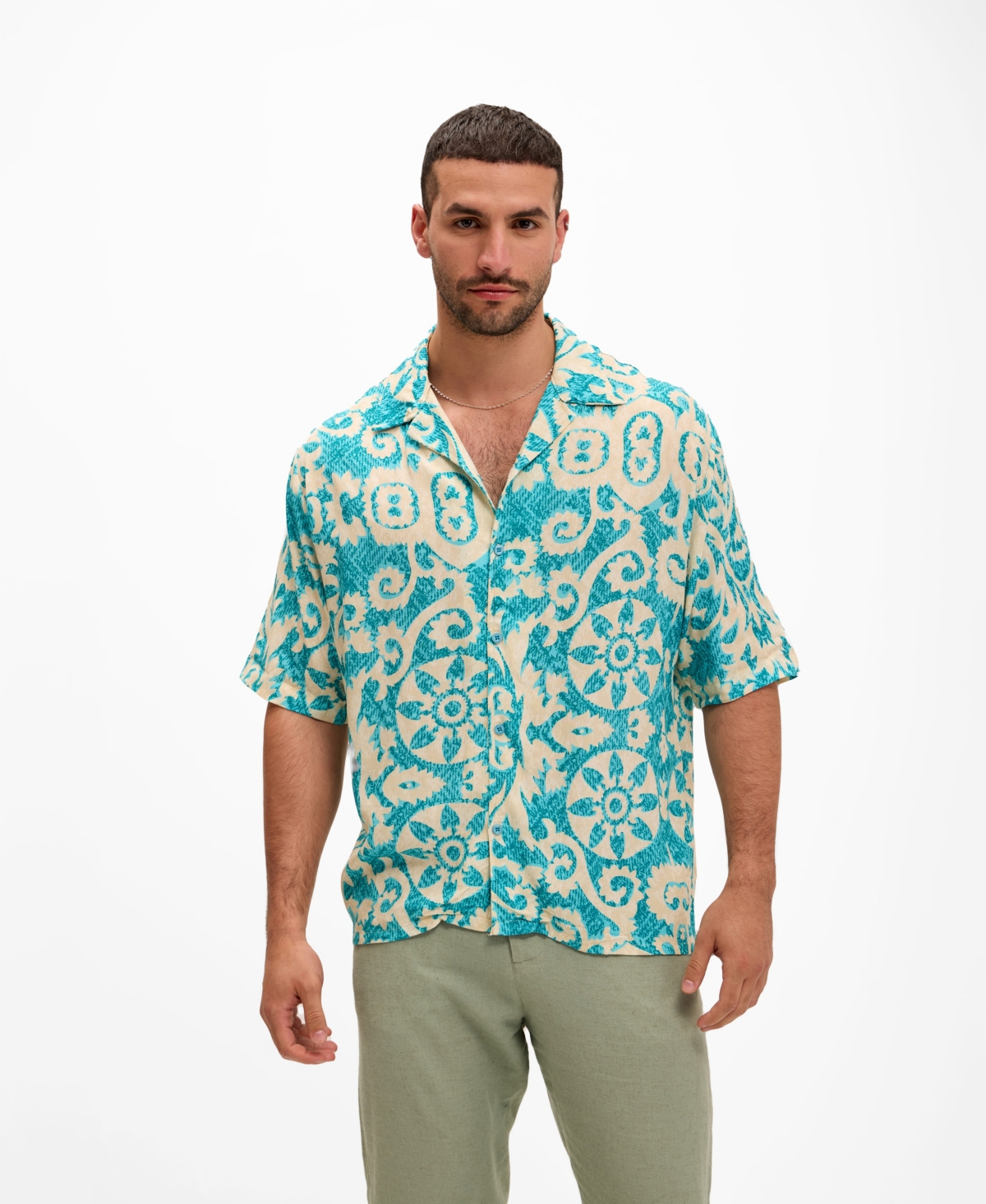 Click here for Ron Tomson Mens Allover Floral Pattern Oversized R... prices