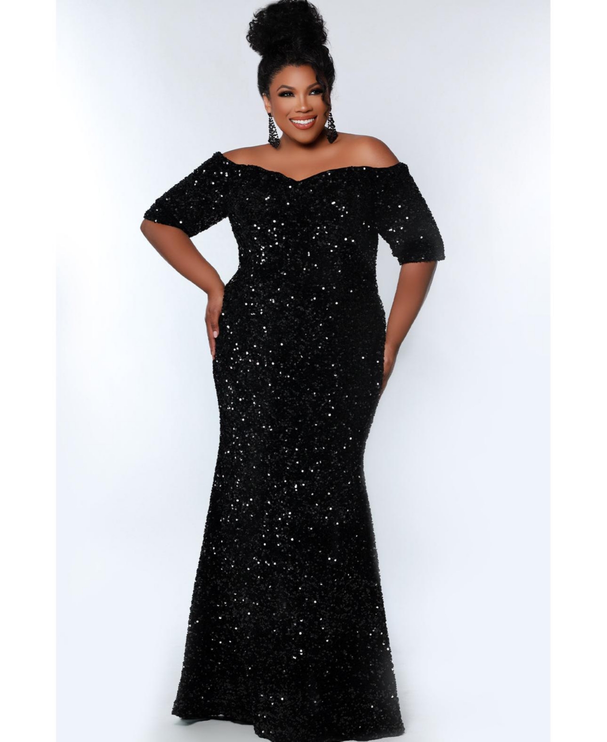 Johnathan Kayne for Sydneys Closet Womens Velvet Sequin Short Sleeve Plus Size Evening Gown - Onyx