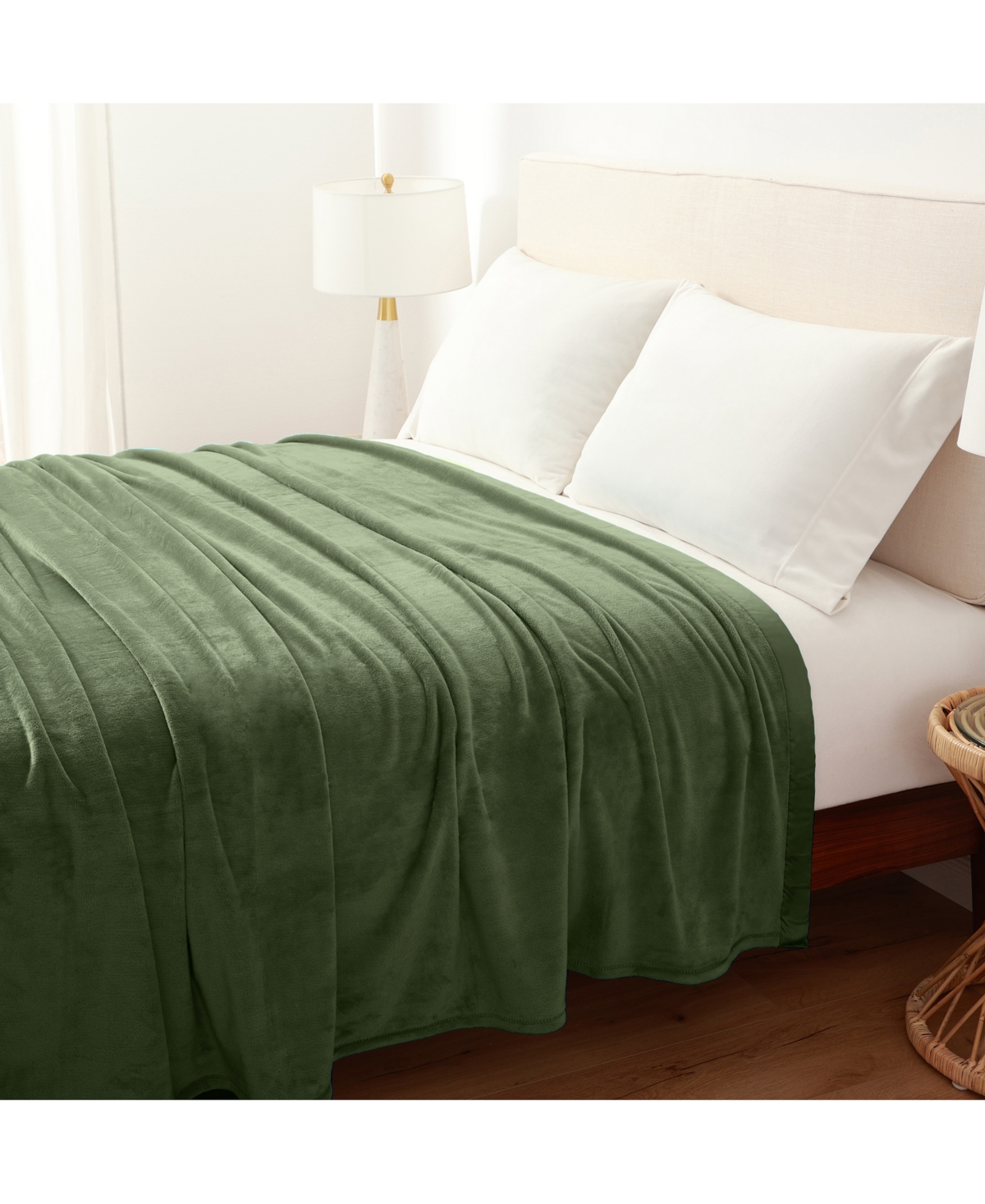 Click here for Berkshire Classic Velvety Plush Blanket  King  Exc... prices