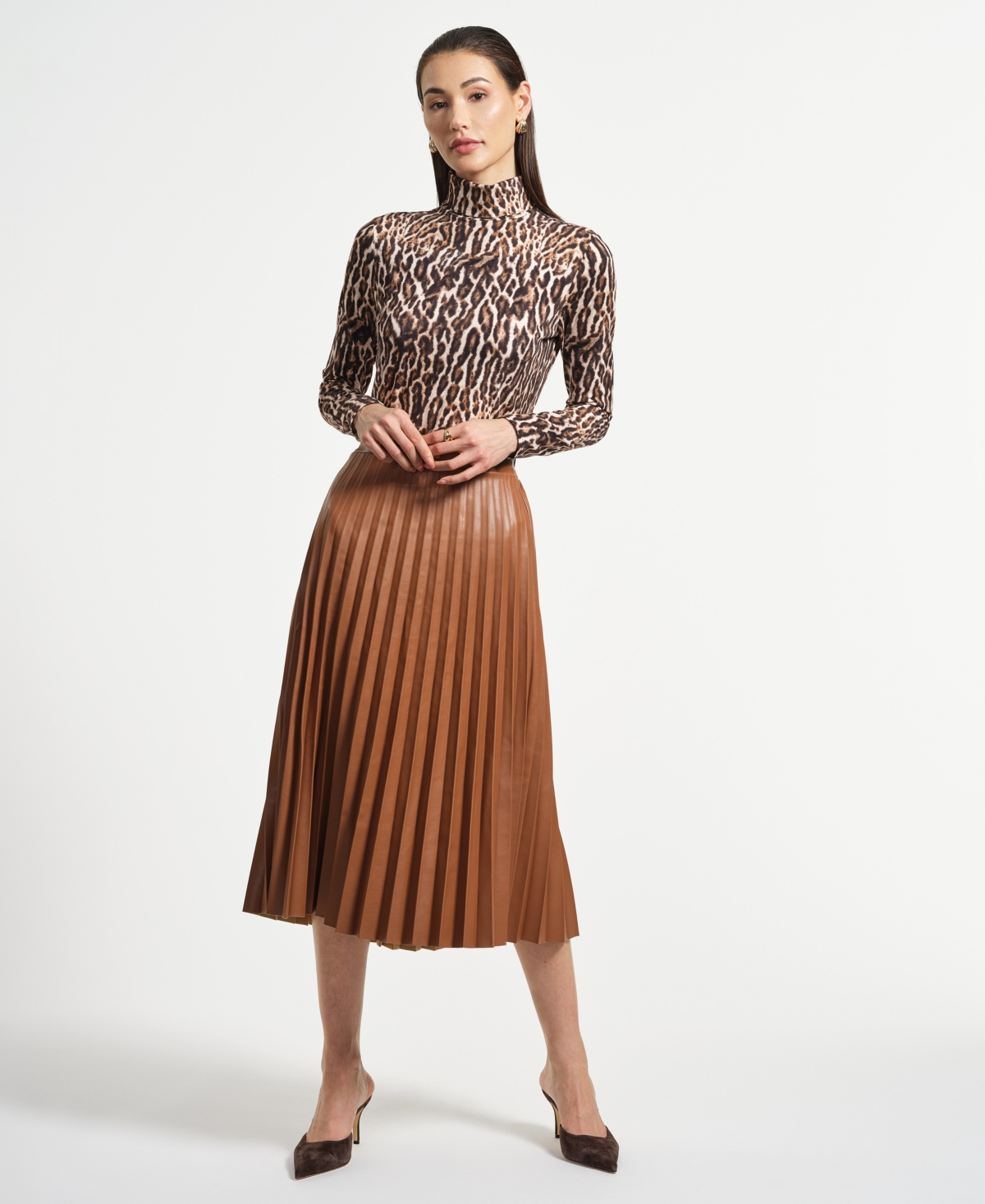 Click here for Isaac Mizrahi Womens A-Line Pleated Skirt - Carame... prices