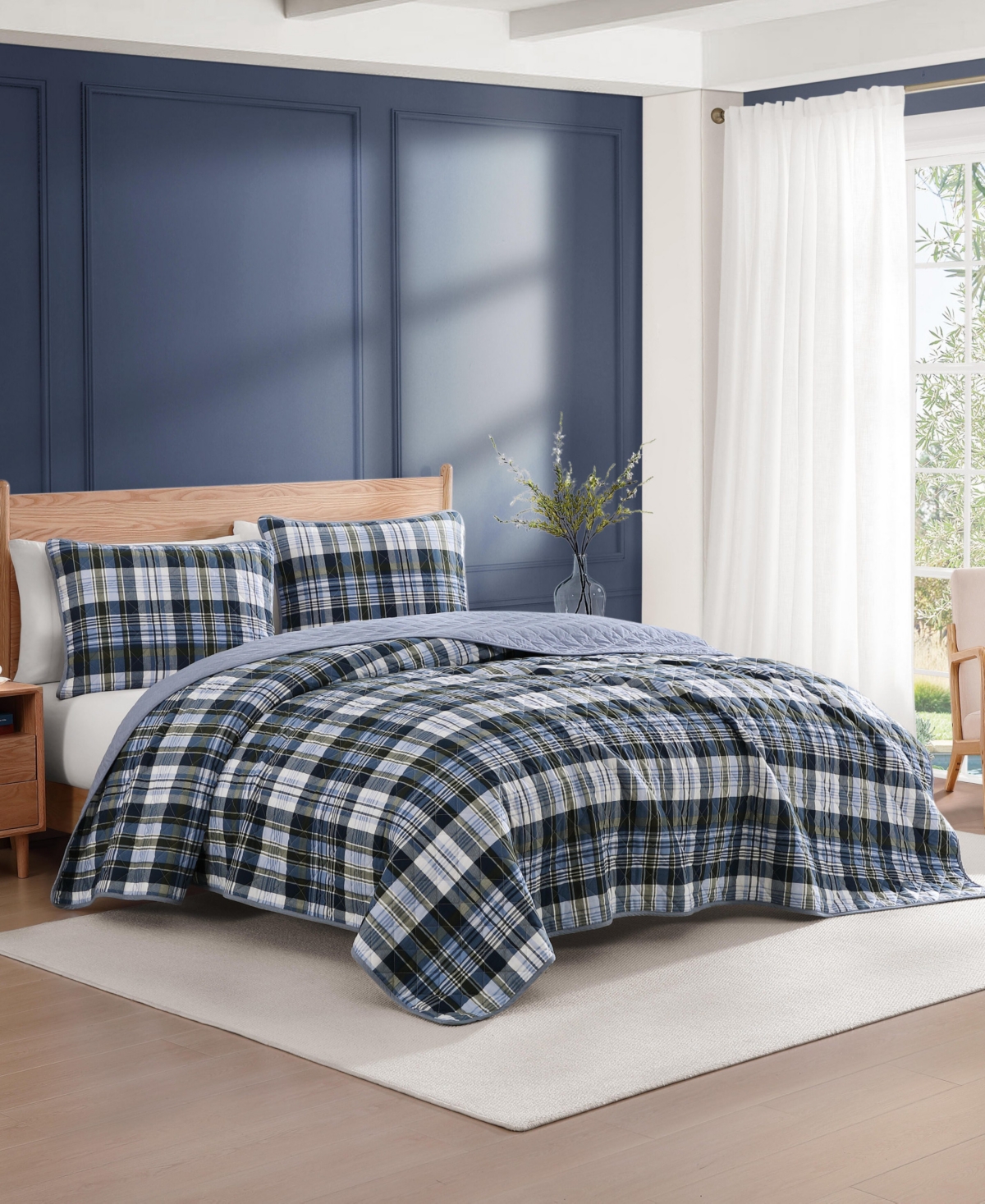 Click here for Tommy Hilfiger Bleecker Plaid Cotton Reversible 2-... prices