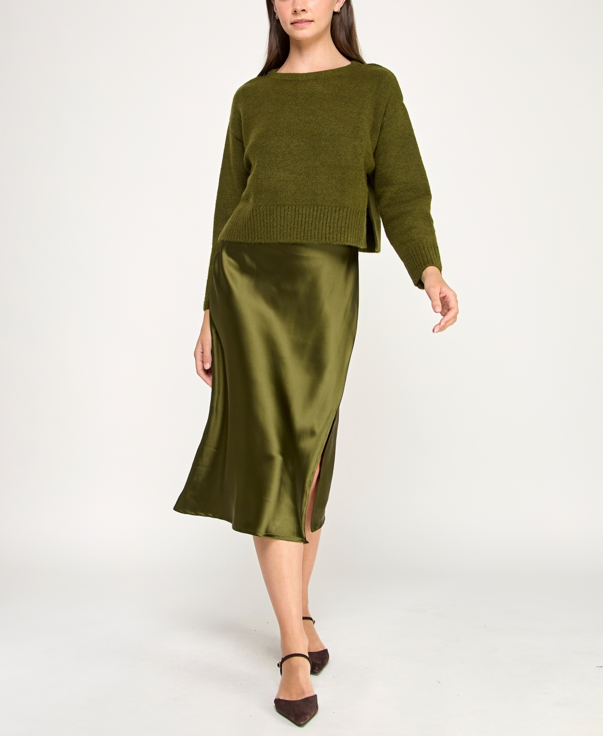Click here for Invitee Juniors 2-Piece Long Sleeve Midi Sweater a... prices