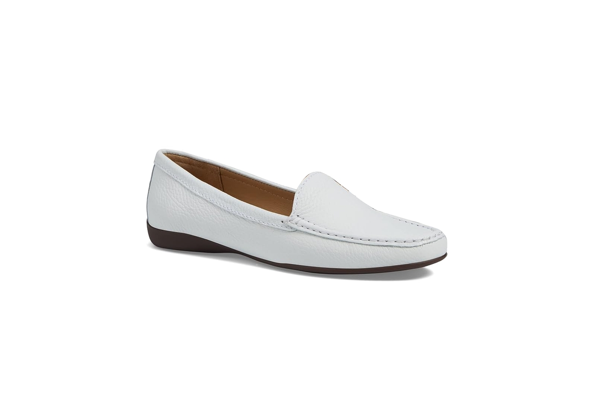 Click here for Marc Joseph New York Womens Lake Road Comfort Slip... prices