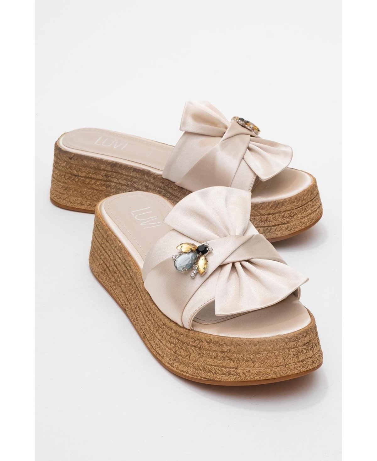 Click here for Prologue Shoes Shara Braided Bow & Bee Buckle Plat... prices