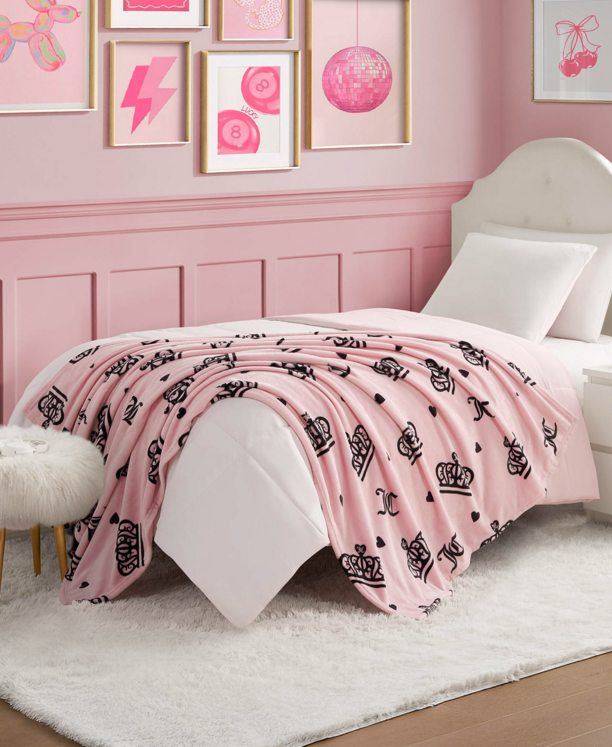 Click here for Juicy Couture Plush Throw  50 x 70 - Crown Toss Pi... prices