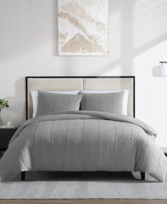 Click here for Vera Wang Woven Tucks Jacquard Comforter Set prices