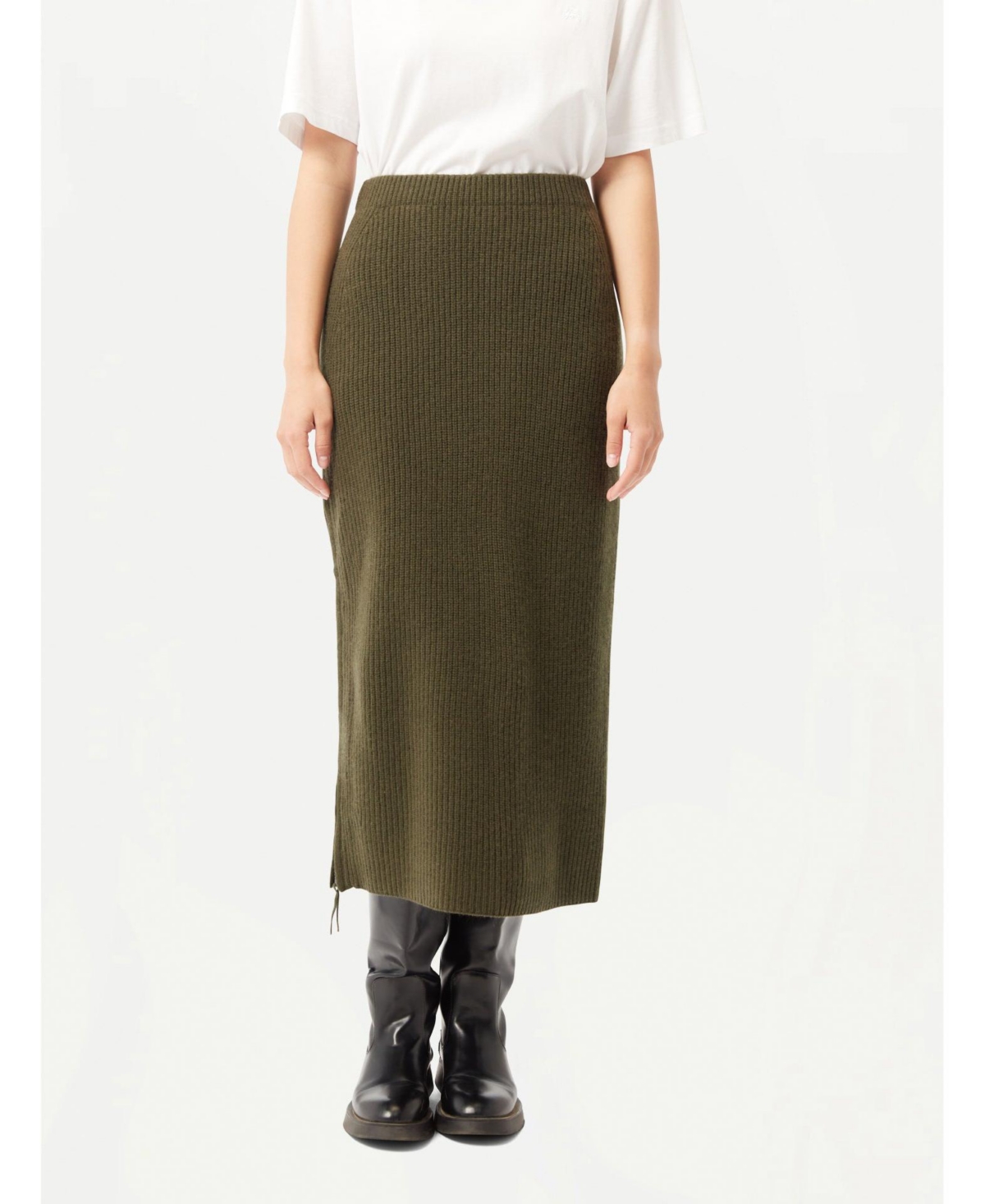 Click here for Gobi Cashmere Womens Cashmere Skirt with Zip prices