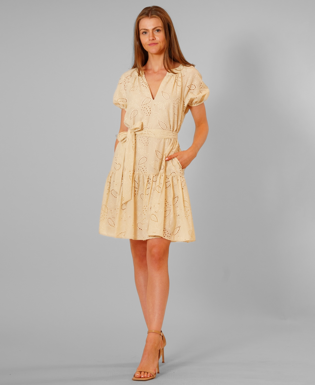 Click here for julia jordan Womens Short Puff-Sleeve V-Neck Dress... prices