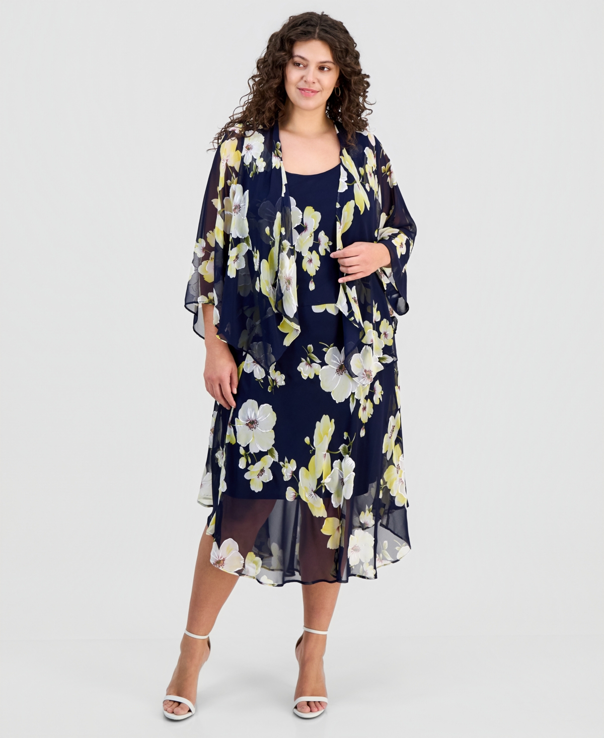 Click here for Robbie Bee Plus Size Floral Print Open-Front Chiff... prices