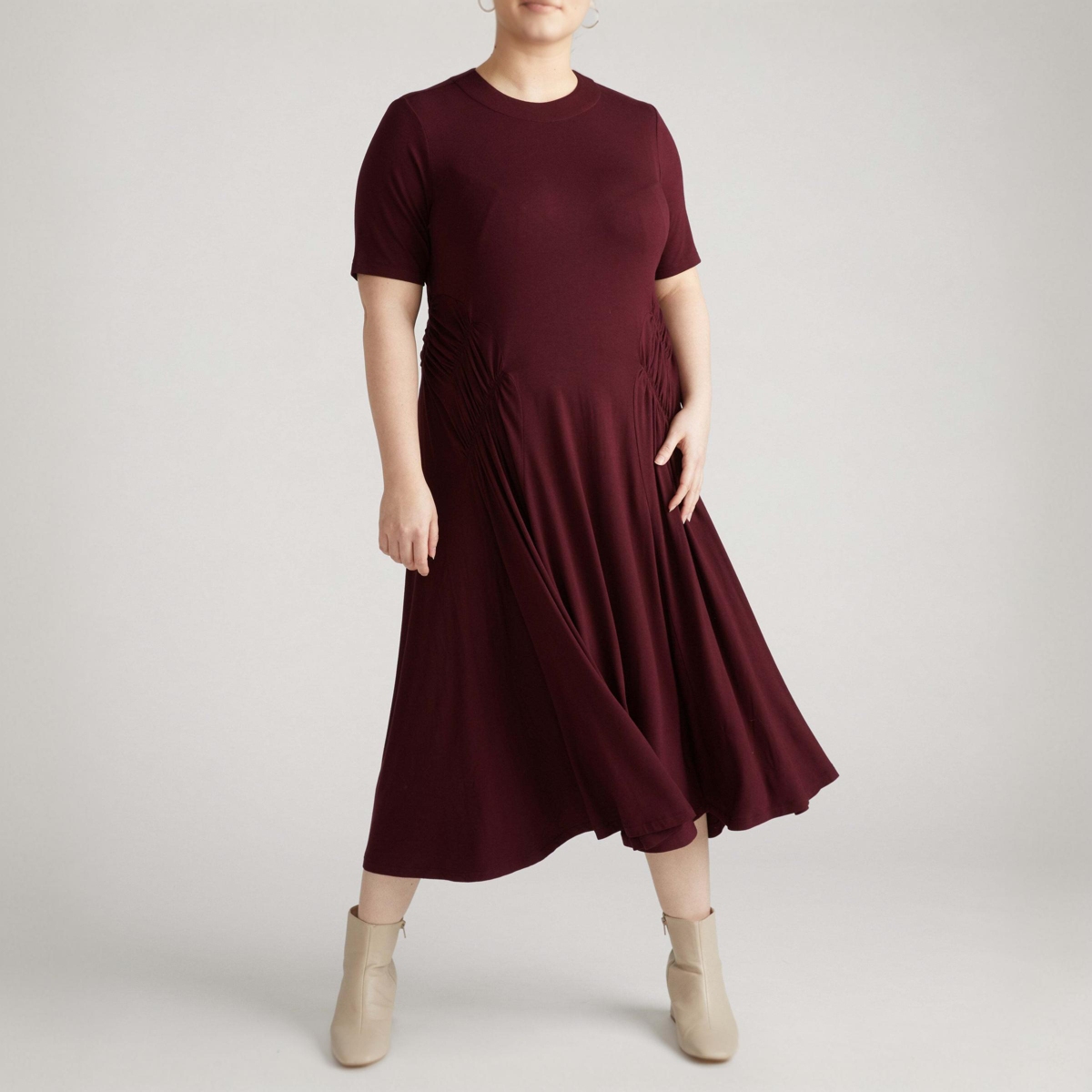 Click here for Universal Standard Plus Size Devi Liquid Jersey Dr... prices