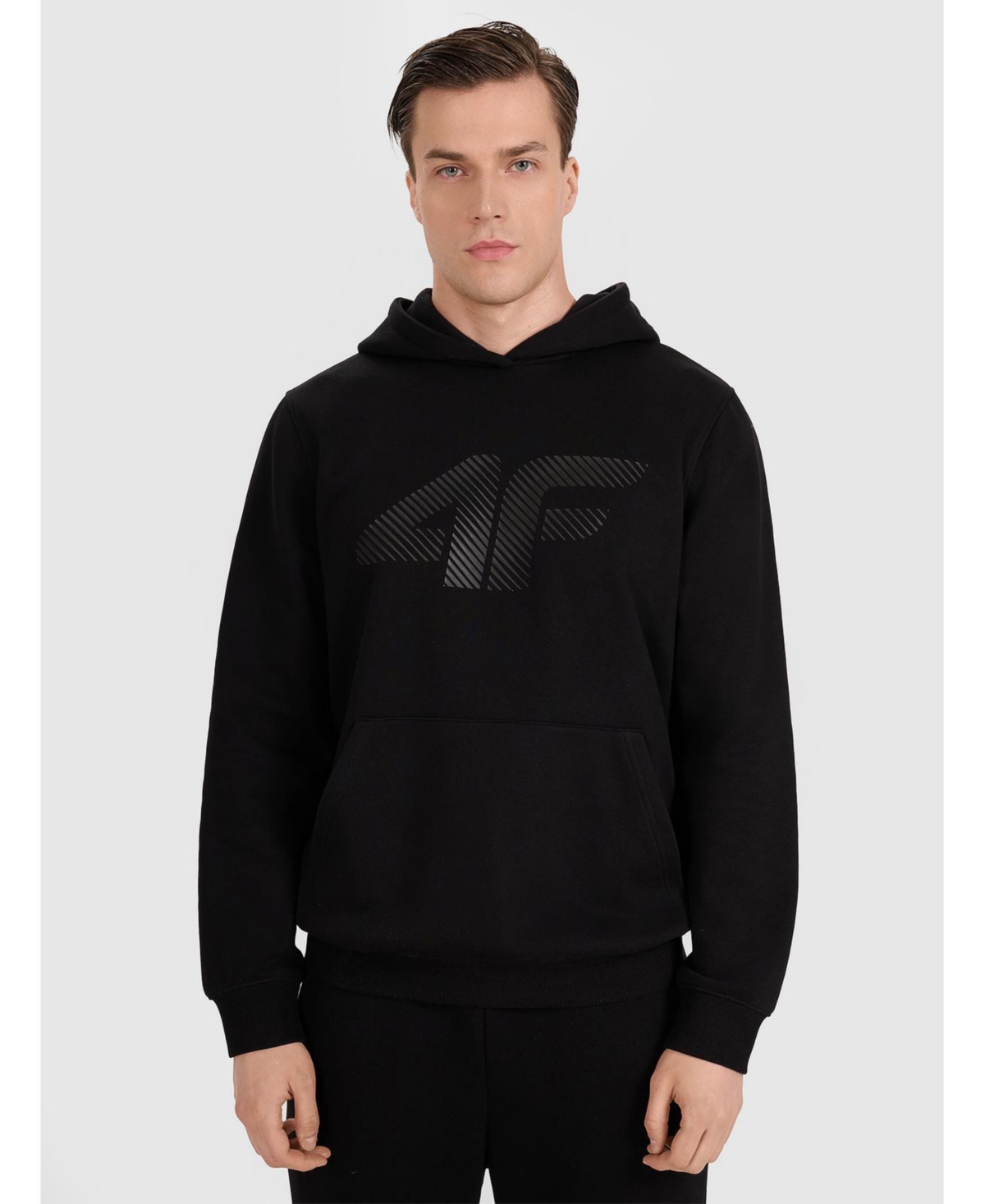 Click here for 4F Mens non-zip hooded sweatshirt - black prices