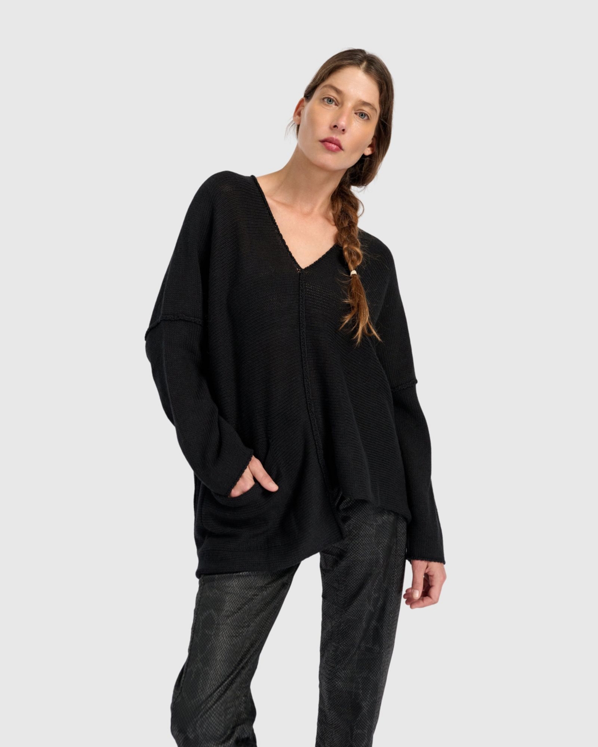 Click here for Alembika Womens Bliss Slouchy Sweater - Black prices